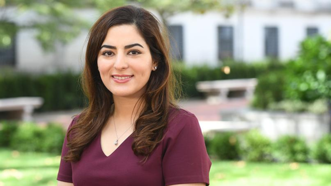 Elham Azizi, PhD, Wins 2024 Innovators in Science Award from New York ...